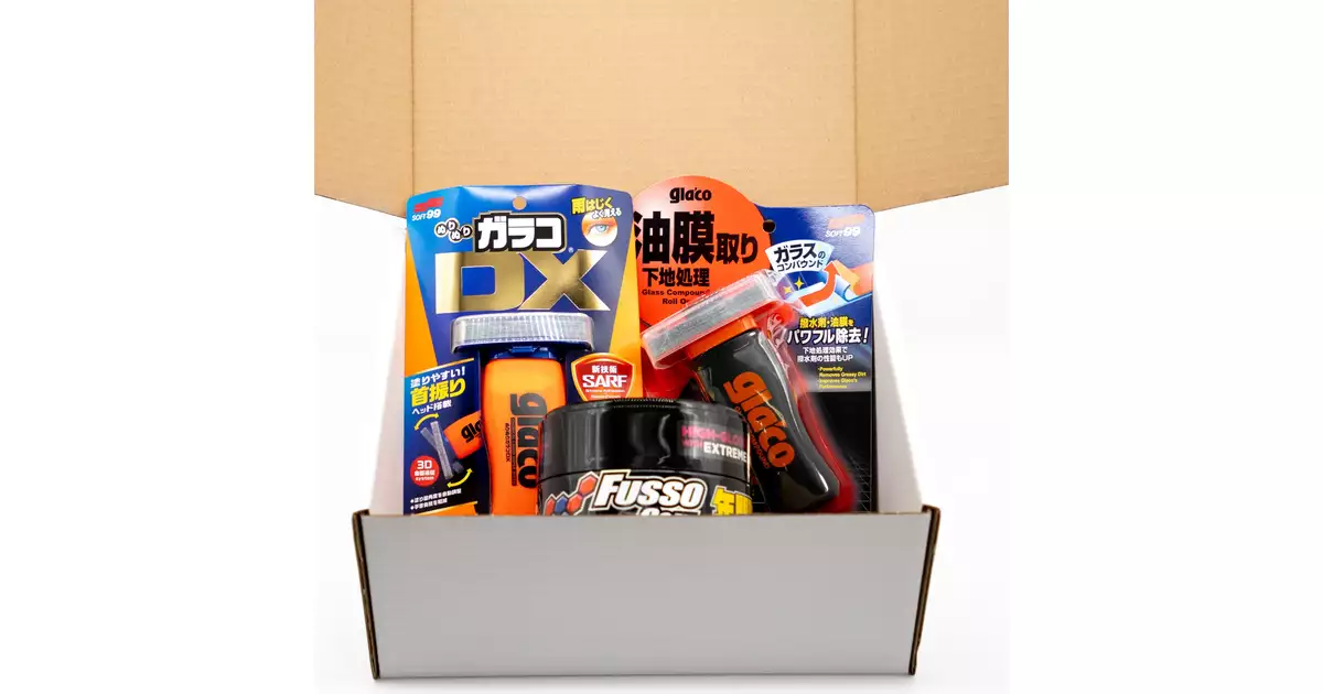 SOFT99 Glaco Glass Compound Roll On + Soft99 New Fusso Coat 12 Months Dark Wax 200g + Soft99 ...