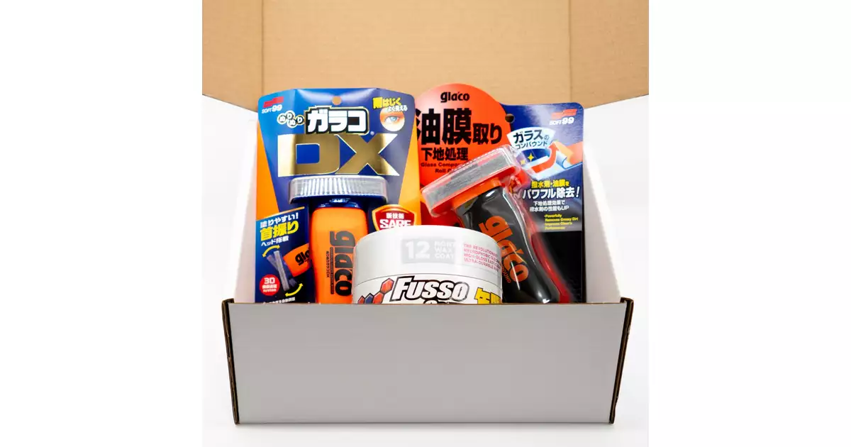 SOFT99 Glaco Glass Compound Roll On + Soft99 New Fusso Coat 12 Months LIGHT Wax + Soft99 Glaco ...